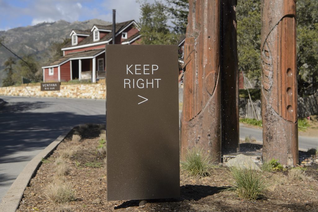 Ventana Big Sur - Monterey Signs